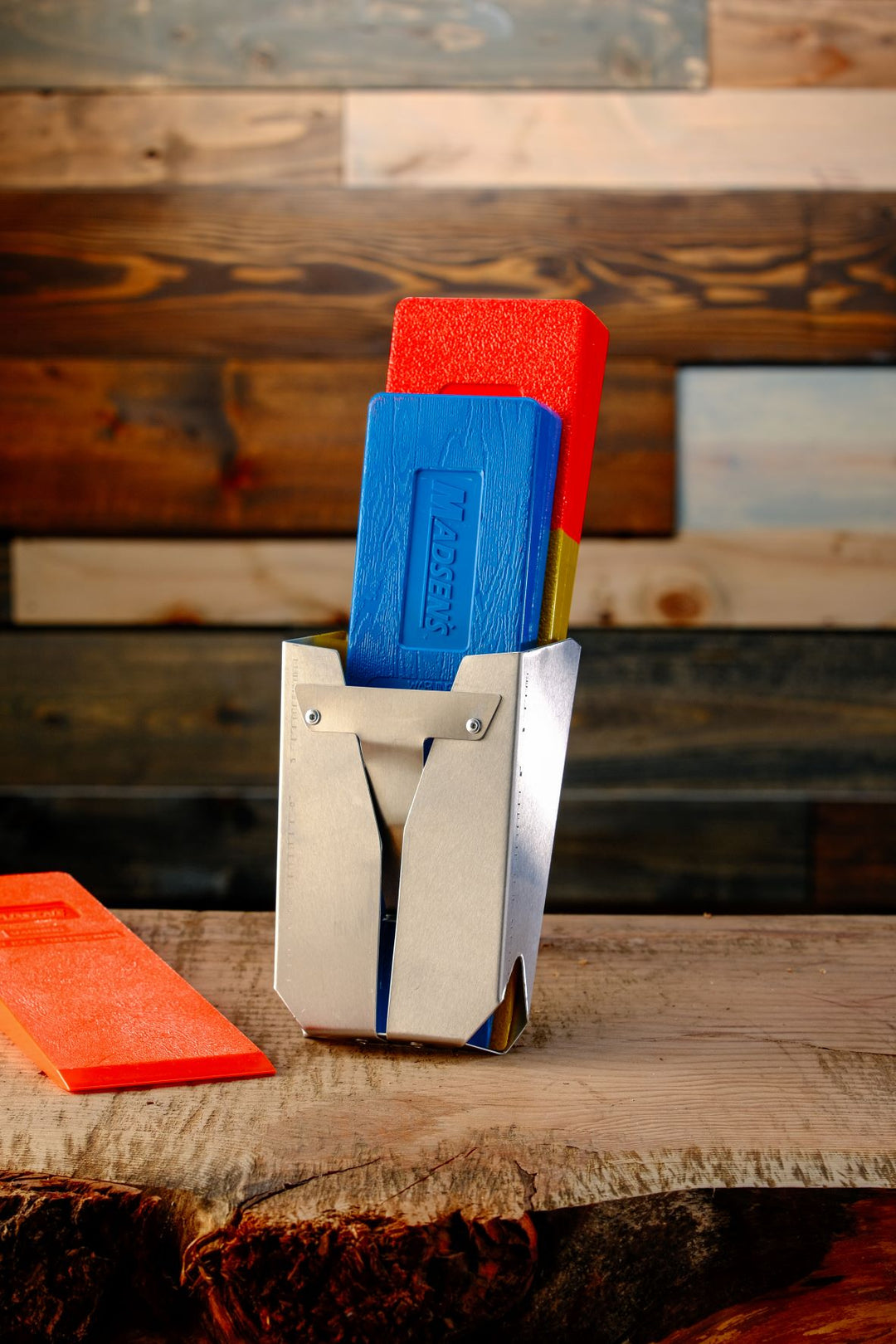 Effortlessly Carry Your Wedges with the Grizzly Peak Scabbard